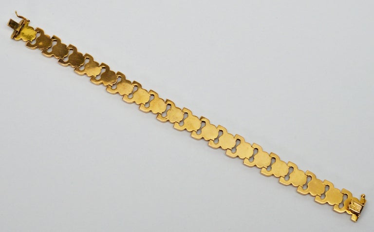 Bow Tie Link 18 Karat Yellow Gold Brevet Bracelet at 1stDibs