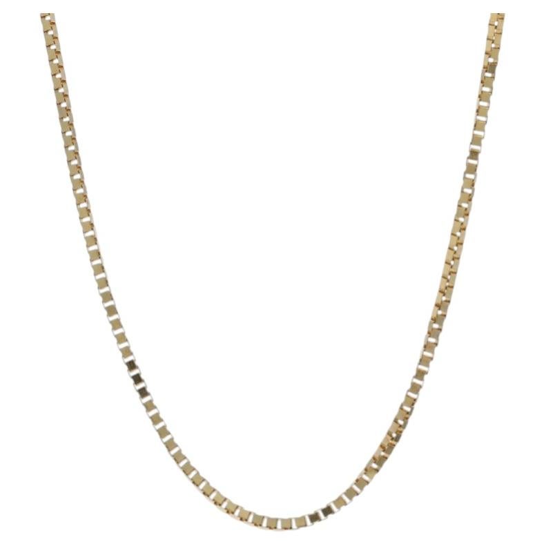 Box Link Necklace in 14k Yellow Gold For Sale at 1stDibs