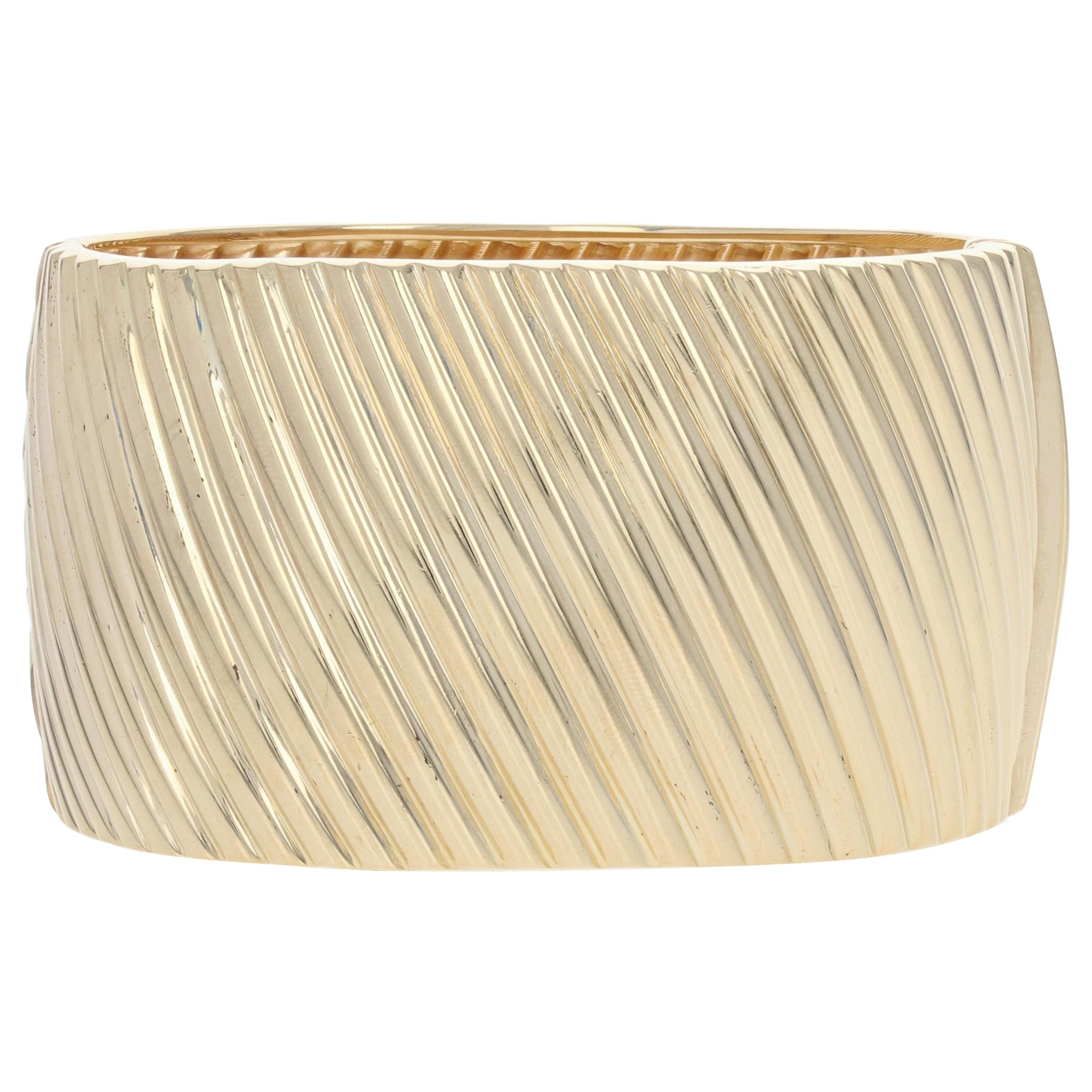 18 Karat Yellow Gold Woven Lace Cuff Bracelet at 1stDibs