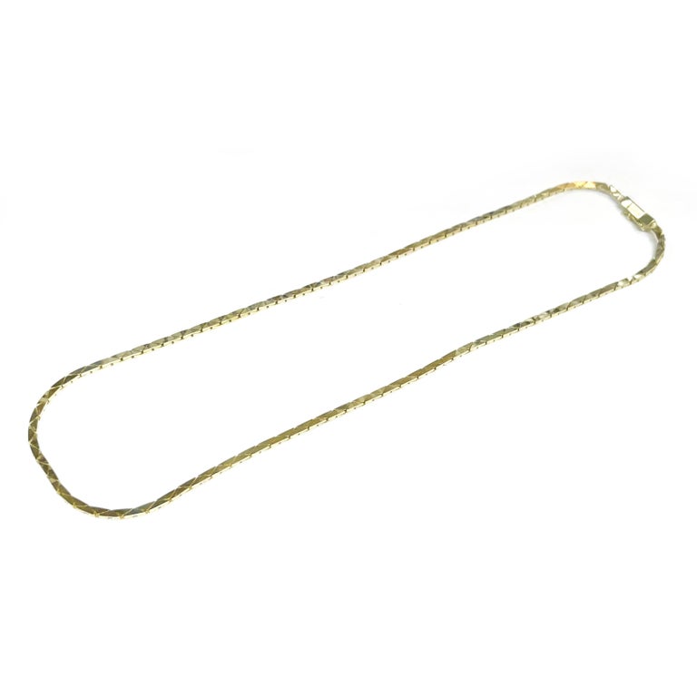 Yellow Gold Cobra Chain Necklace For Sale at 1stDibs