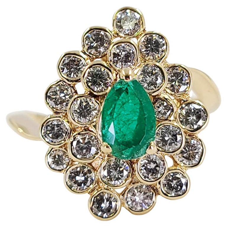 Yellow Gold, Diamond, and Emerald Cluster Ring For Sale at 1stDibs
