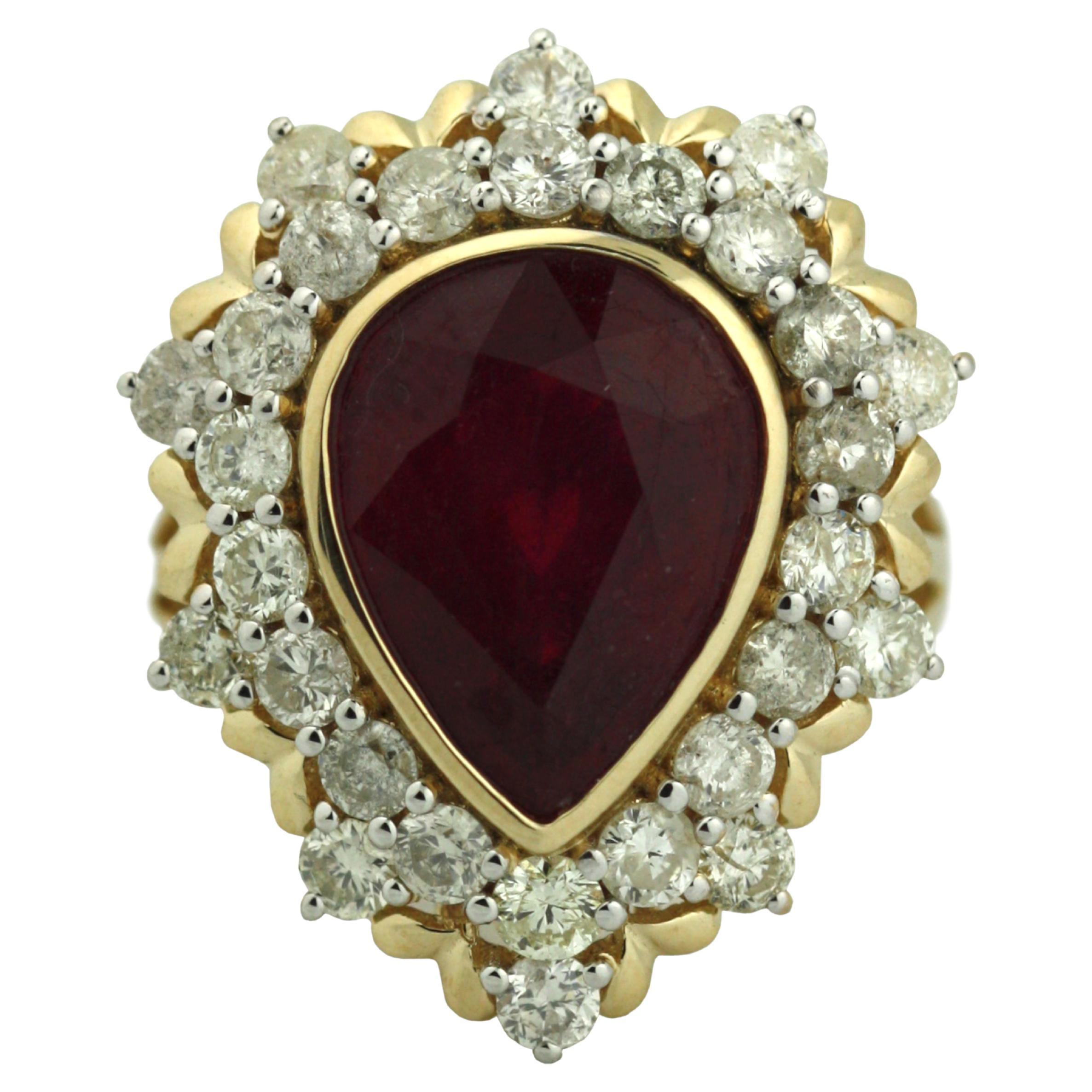 Ruby and Diamond Gold Ring For Sale at 1stDibs