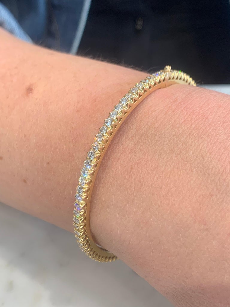 Diamond Eternity Bangle Bracelet in 18K Yellow Gold For Sale at 1stDibs