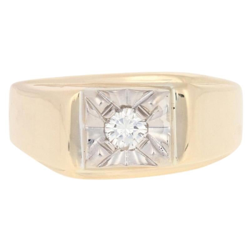 22ct Gold Signet Ring with Hand Engraved Detail and Brilliant Cut ...