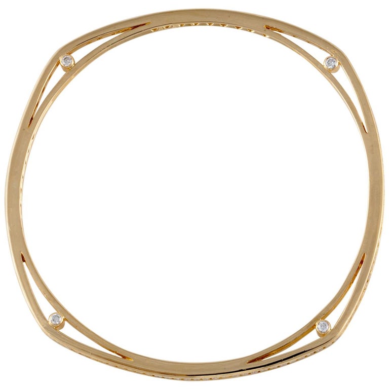 Squared Diamond Bangle Bracelet in 18K Yellow Gold For Sale at 1stDibs