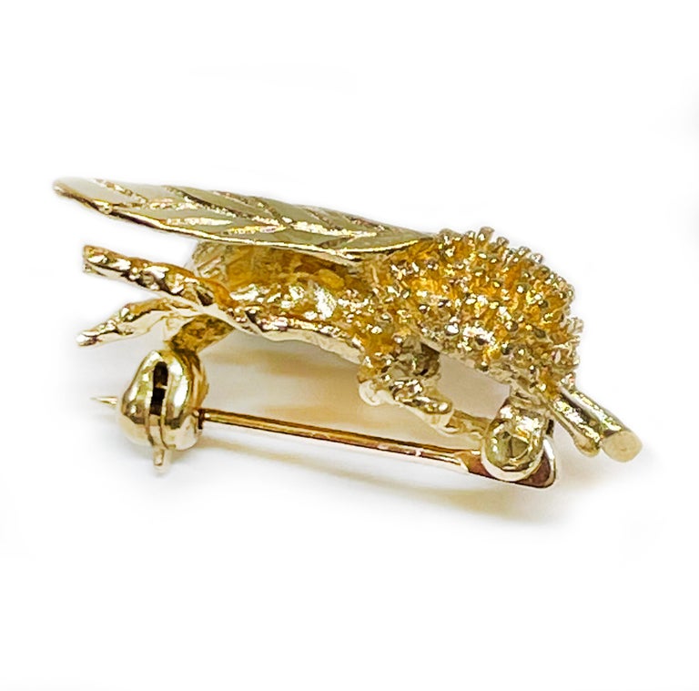 Yellow Gold Fly Pin Brooch For Sale at 1stDibs