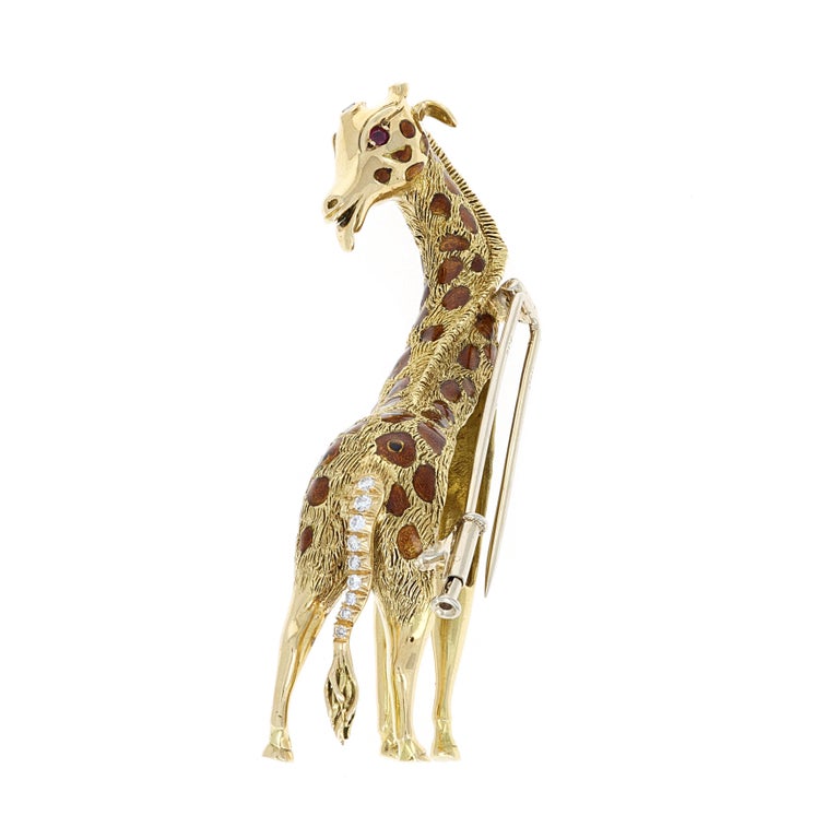 Yellow Gold Diamond and Ruby Giraffe Brooch For Sale at 1stDibs