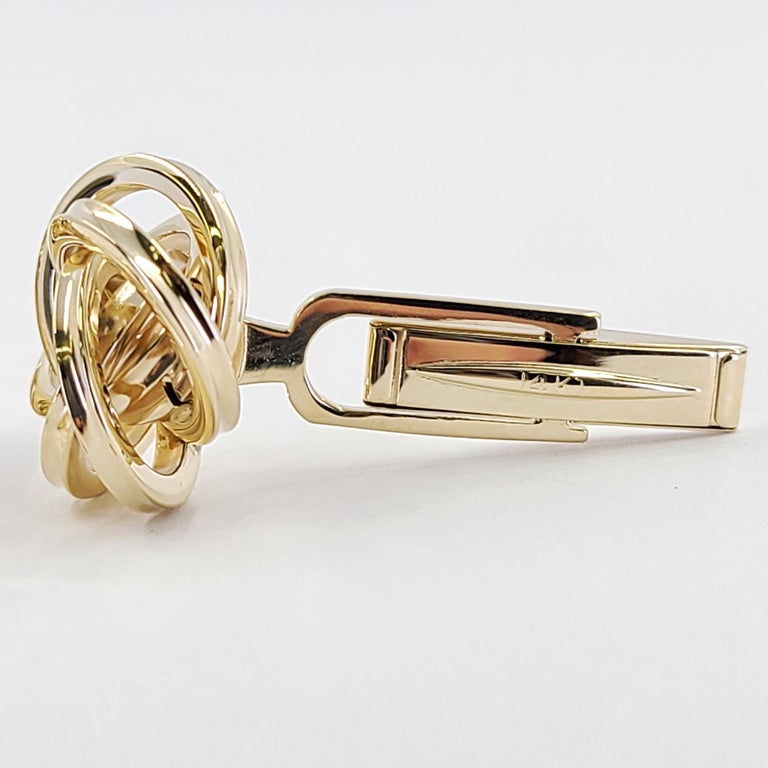 Yellow Gold Knot Cufflinks Set For Sale at 1stDibs