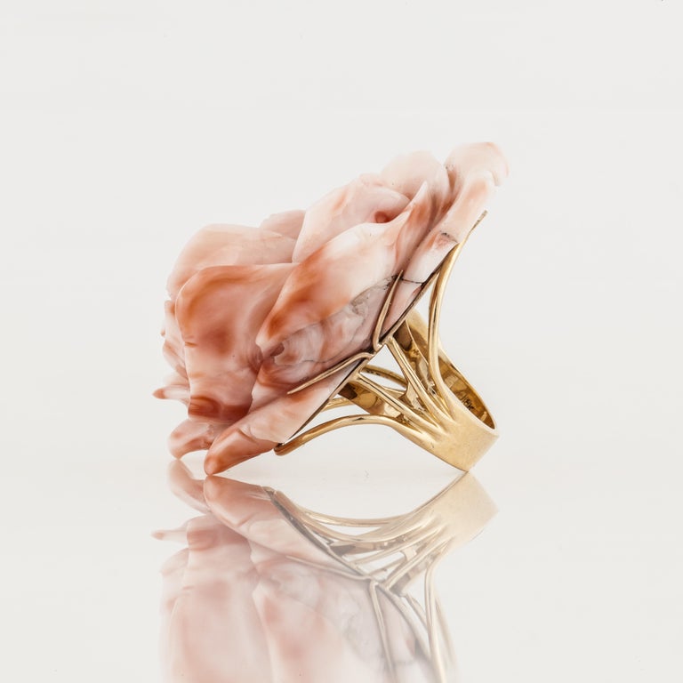 Carved Coral Rose Ring in 14K Gold For Sale at 1stDibs