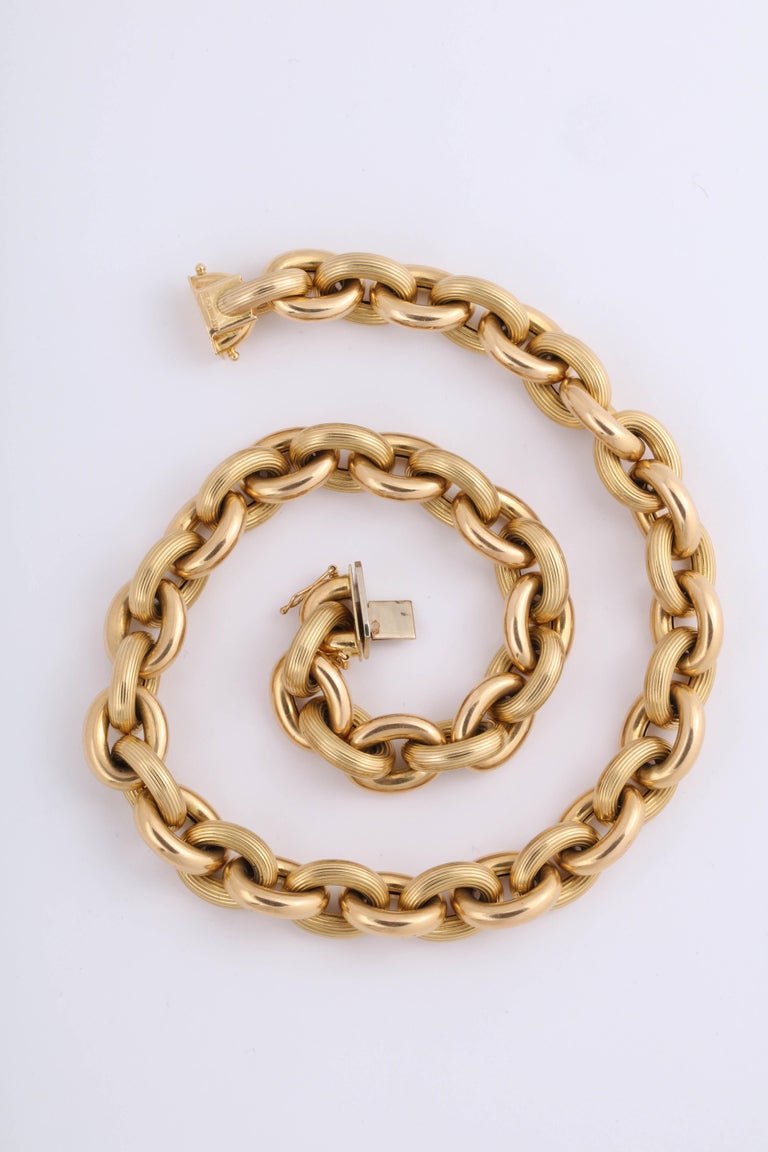Yellow Gold Polished and Striated Oval Link Chain at 1stDibs