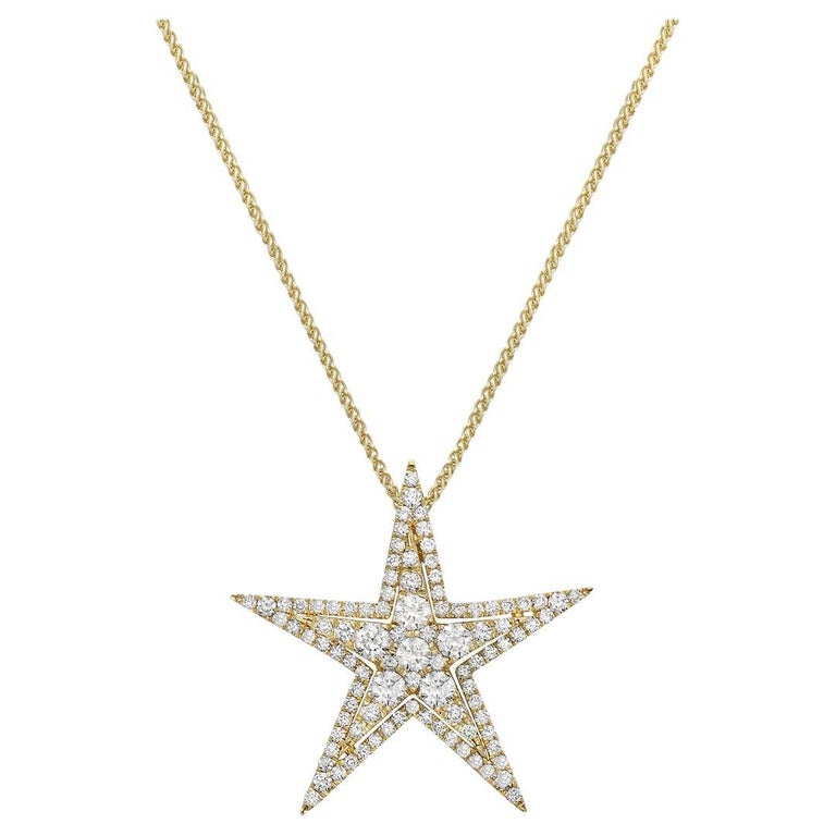 Yellow Gold Star Pendant For Sale at 1stDibs