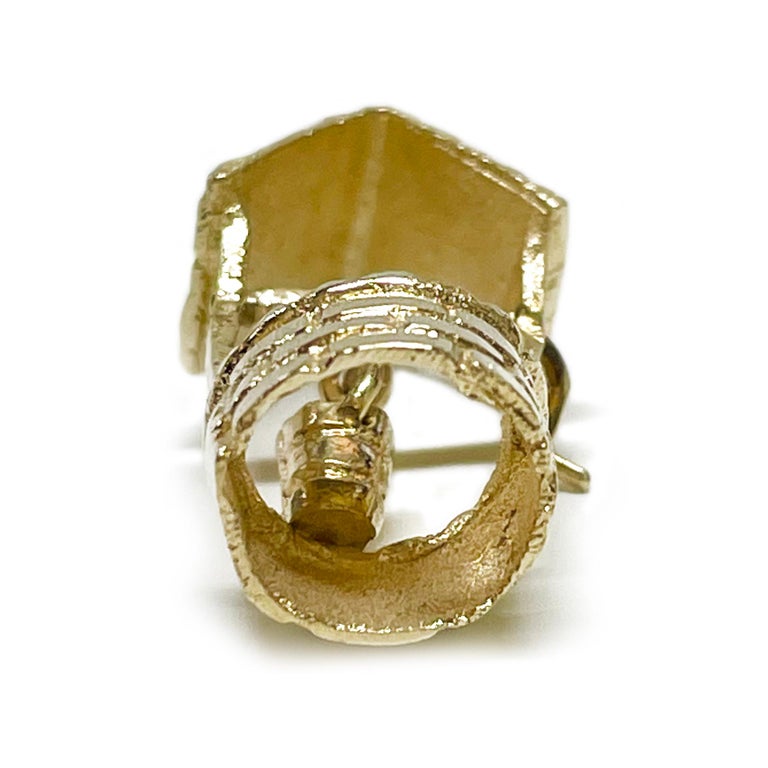 Yellow Gold Wishing Well Pendant For Sale at 1stDibs