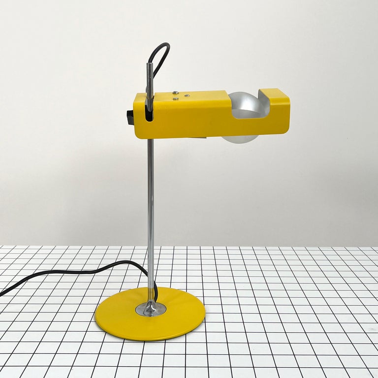 Yellow Spider Desk Lamp by Joe Colombo for Oluce, 1960s at 1stDibs