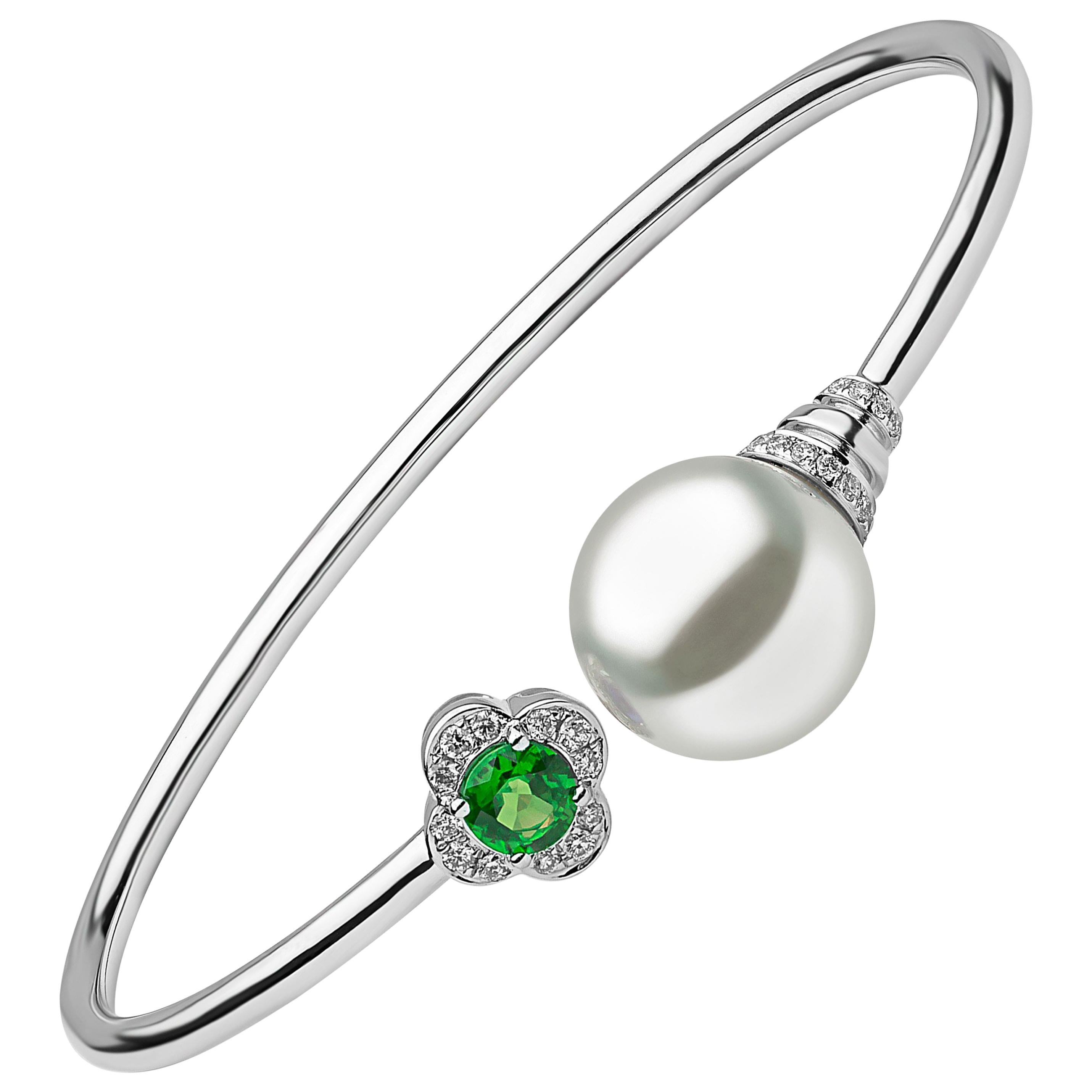 Yoko London Baroque Freshwater Pearl and Diamond Bracelet in 18 Karat ...