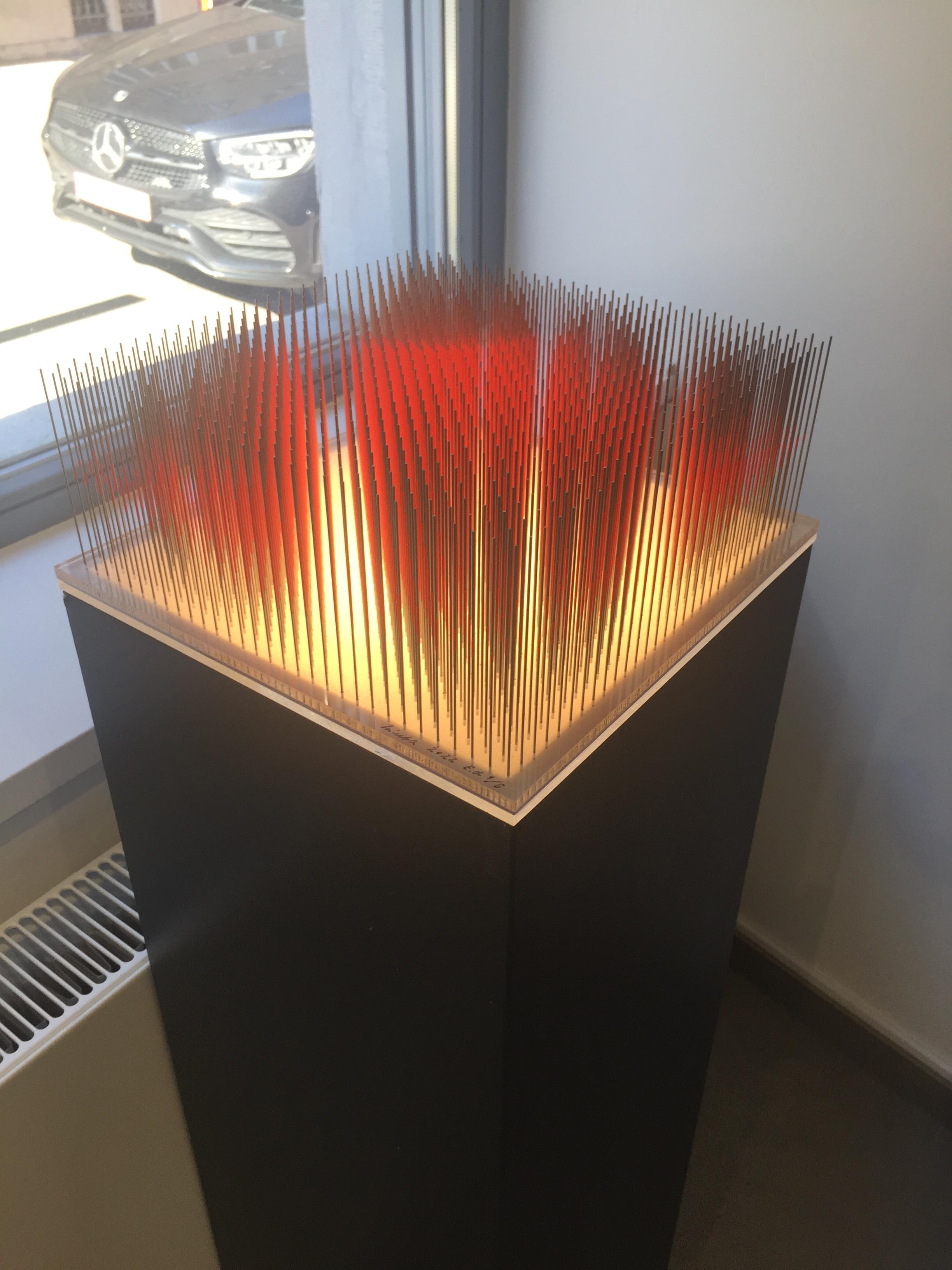 YOSHIYUKI MIURA - Red kinetic diamond points For Sale at 1stDibs