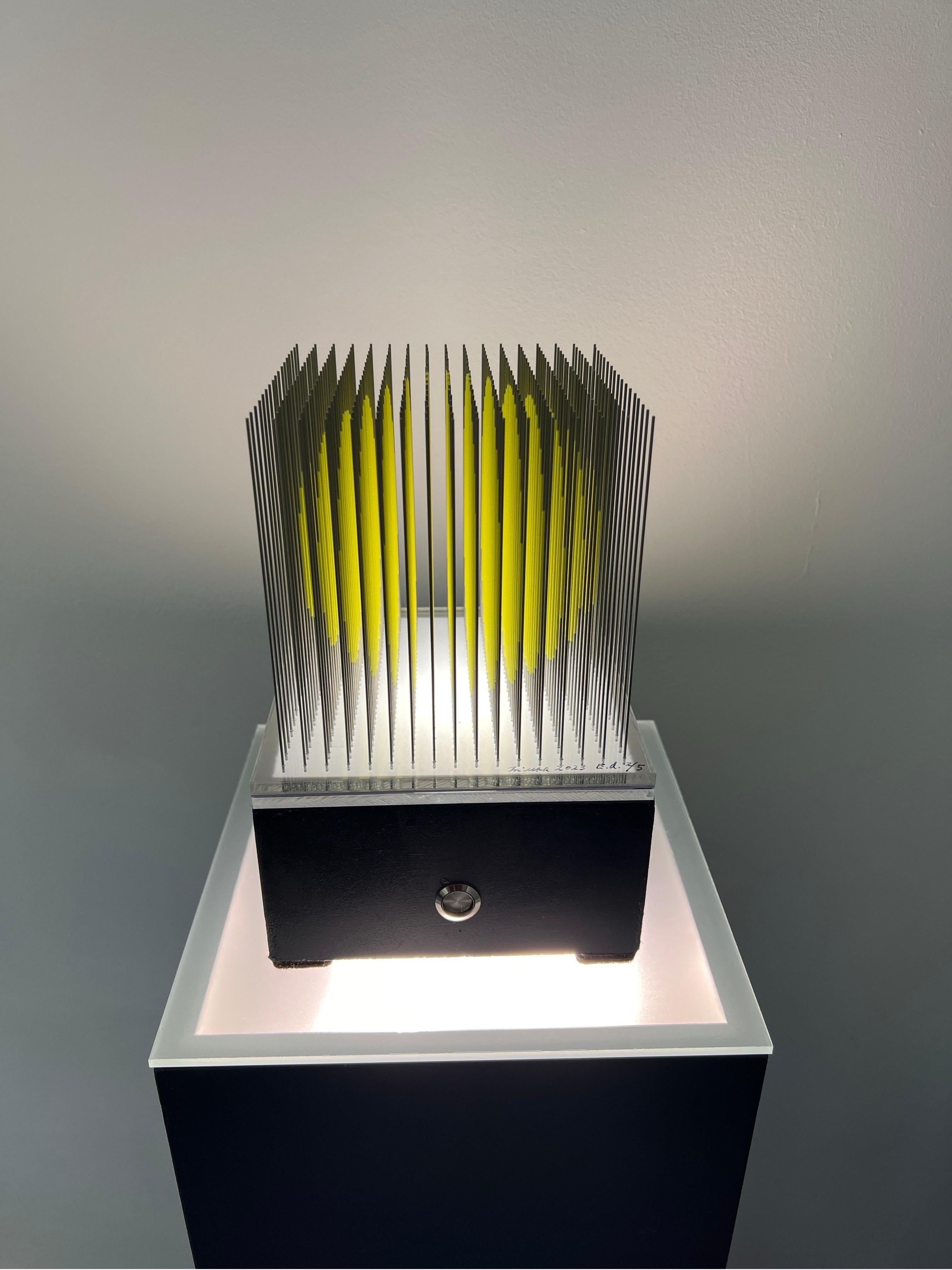 YOSHIYUKI MIURA - Small yellow kinetic sphere For Sale at 1stDibs