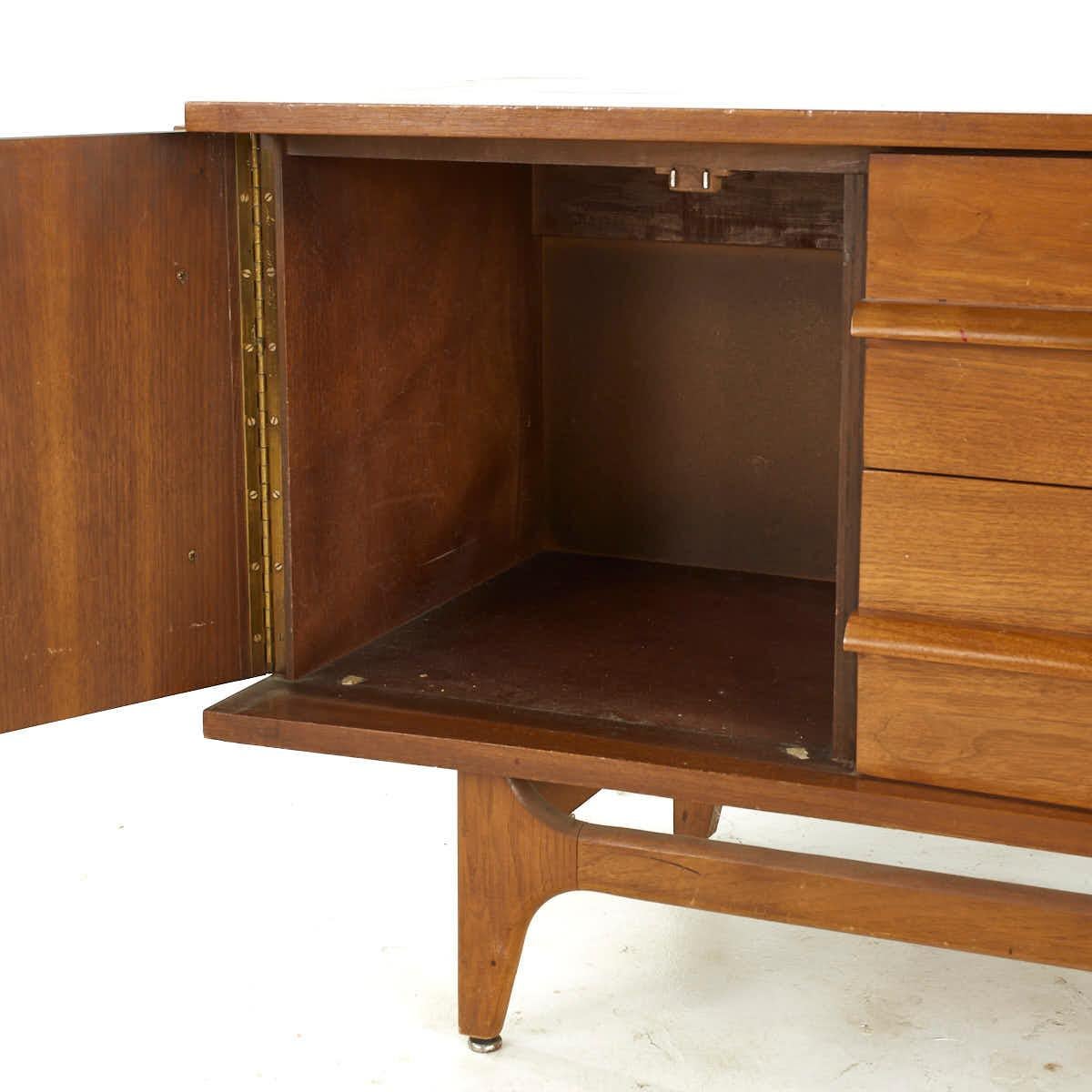 Young Manufacturing Midcentury Walnut Curved Buffet and Hutch For Sale ...
