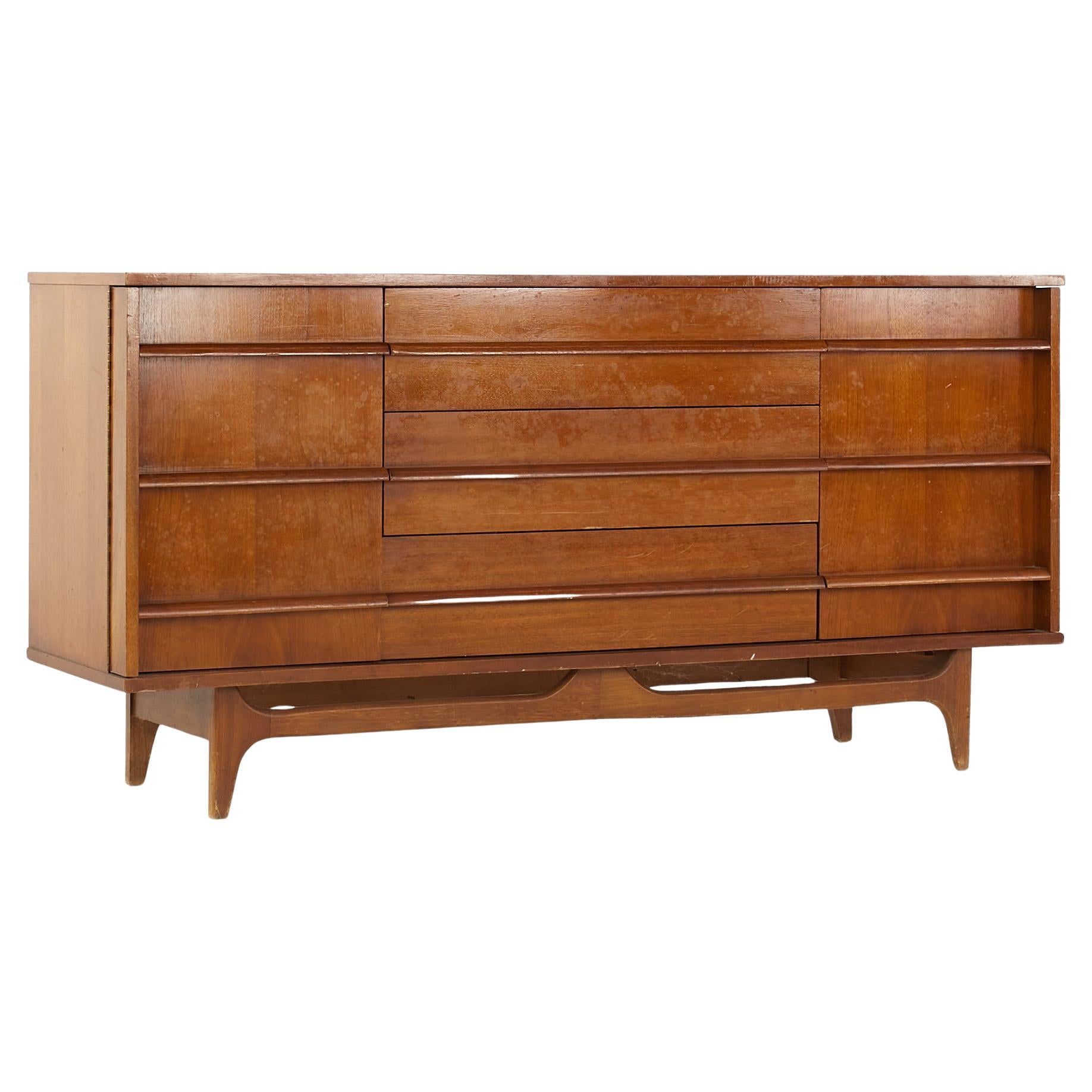 Modern Walnut Credenza by Monteverdi and Young at 1stDibs