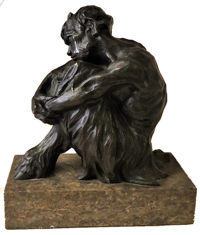 Young Satyr in Reverie, Jugenstil-Skulptur aus patinierter Bronze, um ...