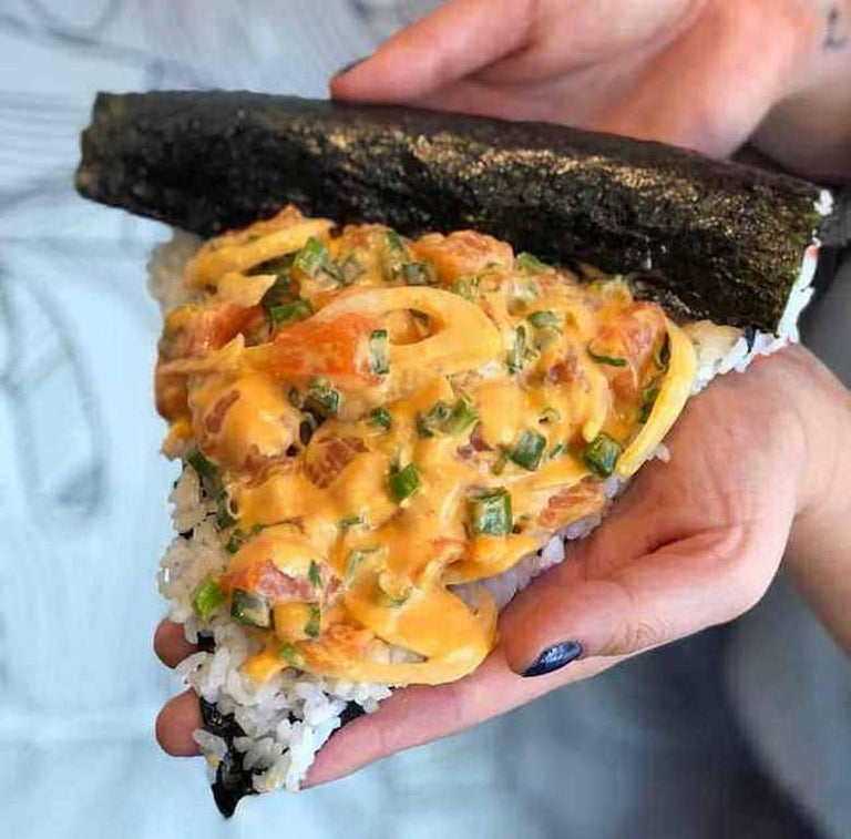 Yoyo Origami Mister 20220325T16:58:17 For Sale at 1stDibs