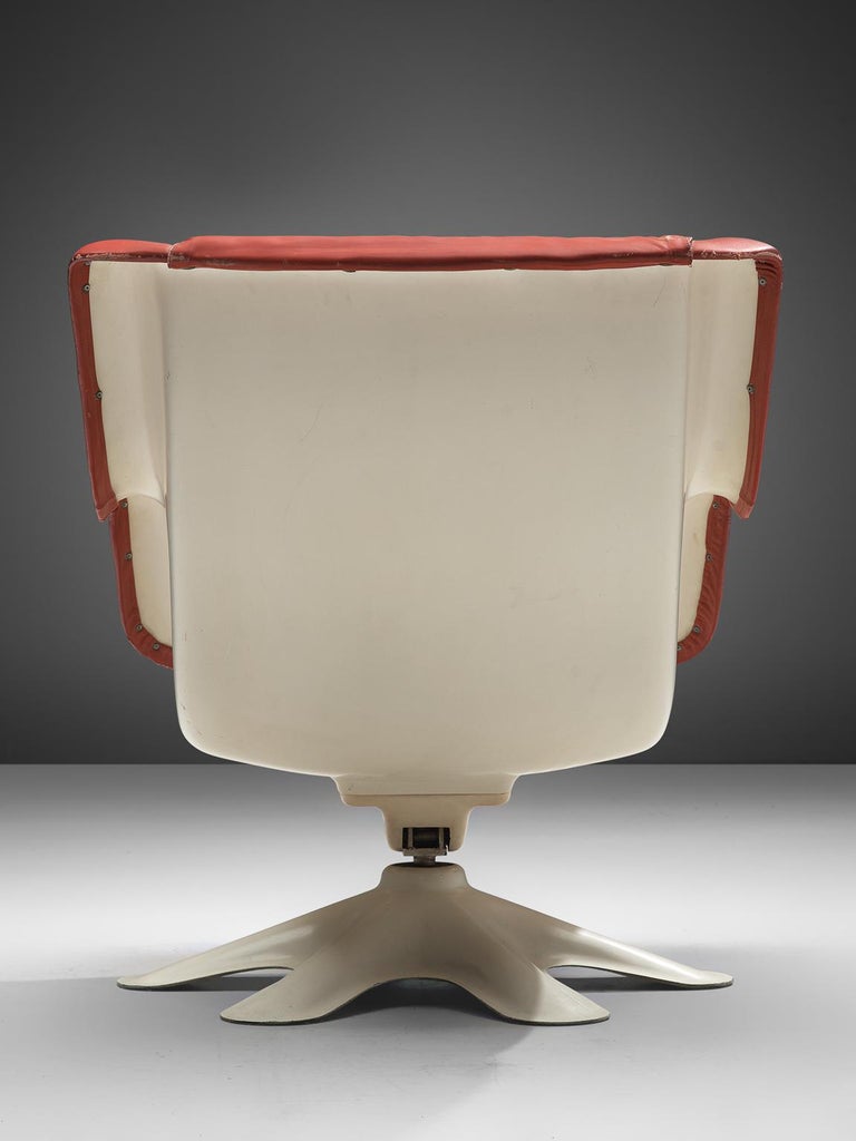 Yrjo Kukkapuro 'Karuselli' Lounge Chair in Red Leather For Sale at 1stDibs