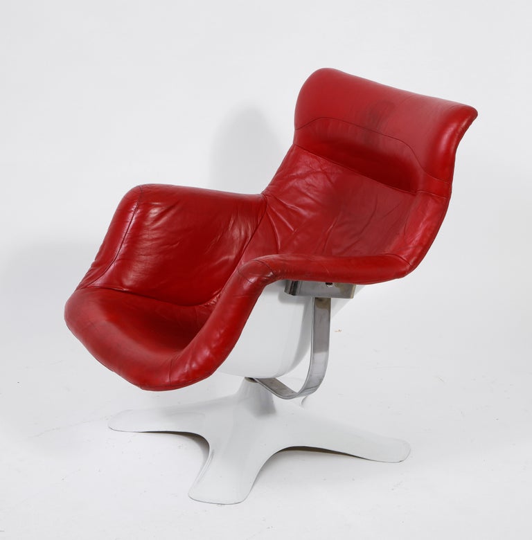 Yrjo Kukkapuro ''Karuselli" Lounge Chair and Ottoman in Red Leather ...