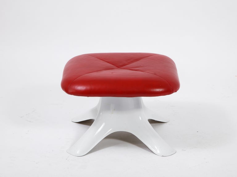 Yrjo Kukkapuro ''Karuselli" Lounge Chair and Ottoman in Red Leather ...