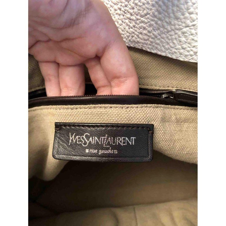 Yves Saint Laurent Leather Handbag in White For Sale at 1stDibs
