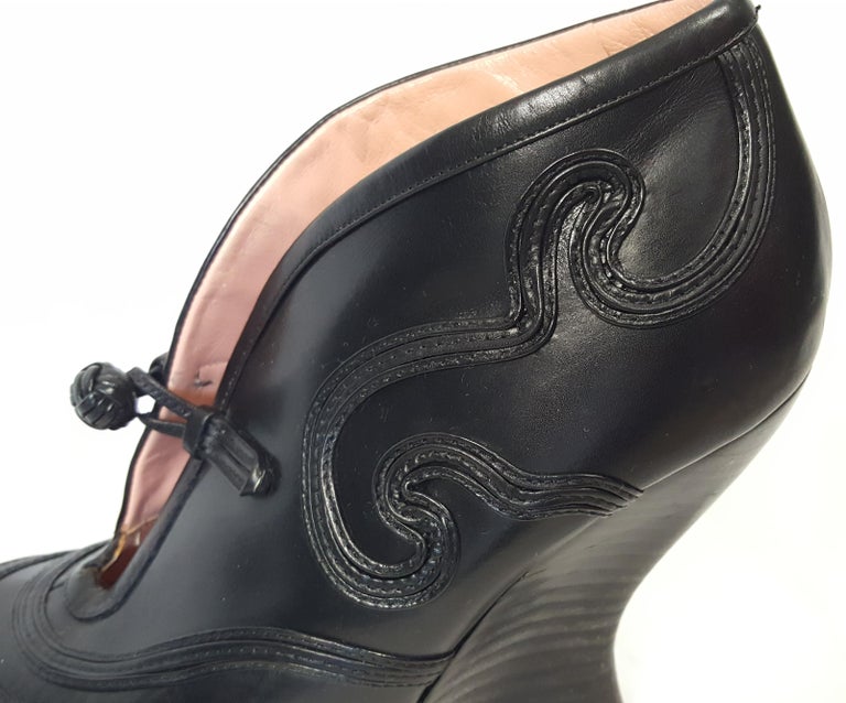 Yves Saint Laurent/Tom Ford sculptural Lotus ornamental leather ankle ...