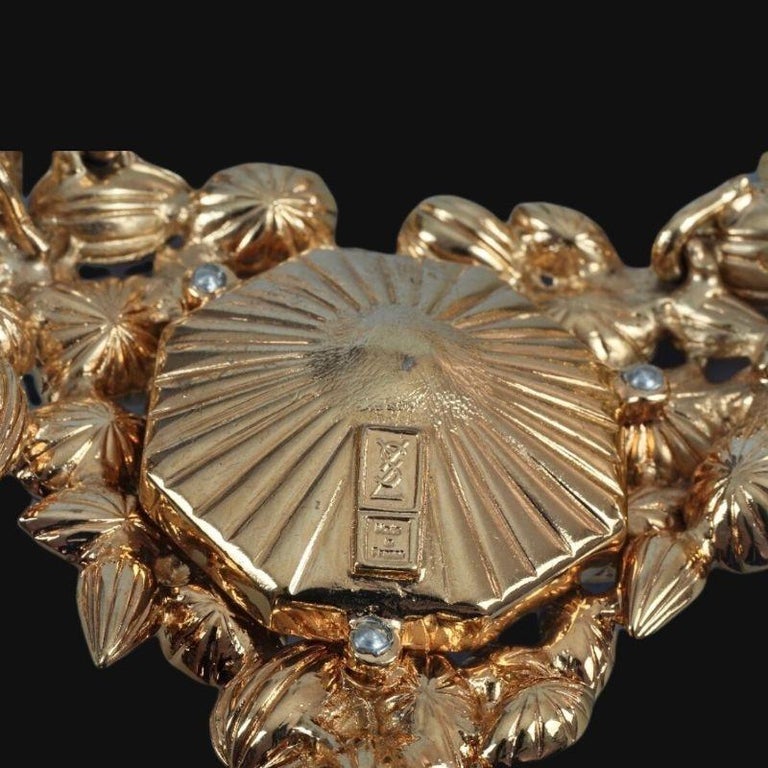 YVES SAINT LAURENT Collier, collection haute couture -60 % de sa valeur ...