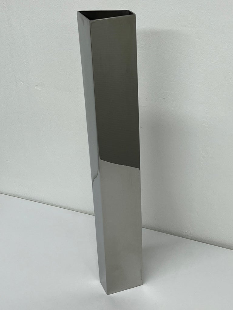 Zaha Hadid Crevasse Flower Vase for Alessi at 1stDibs