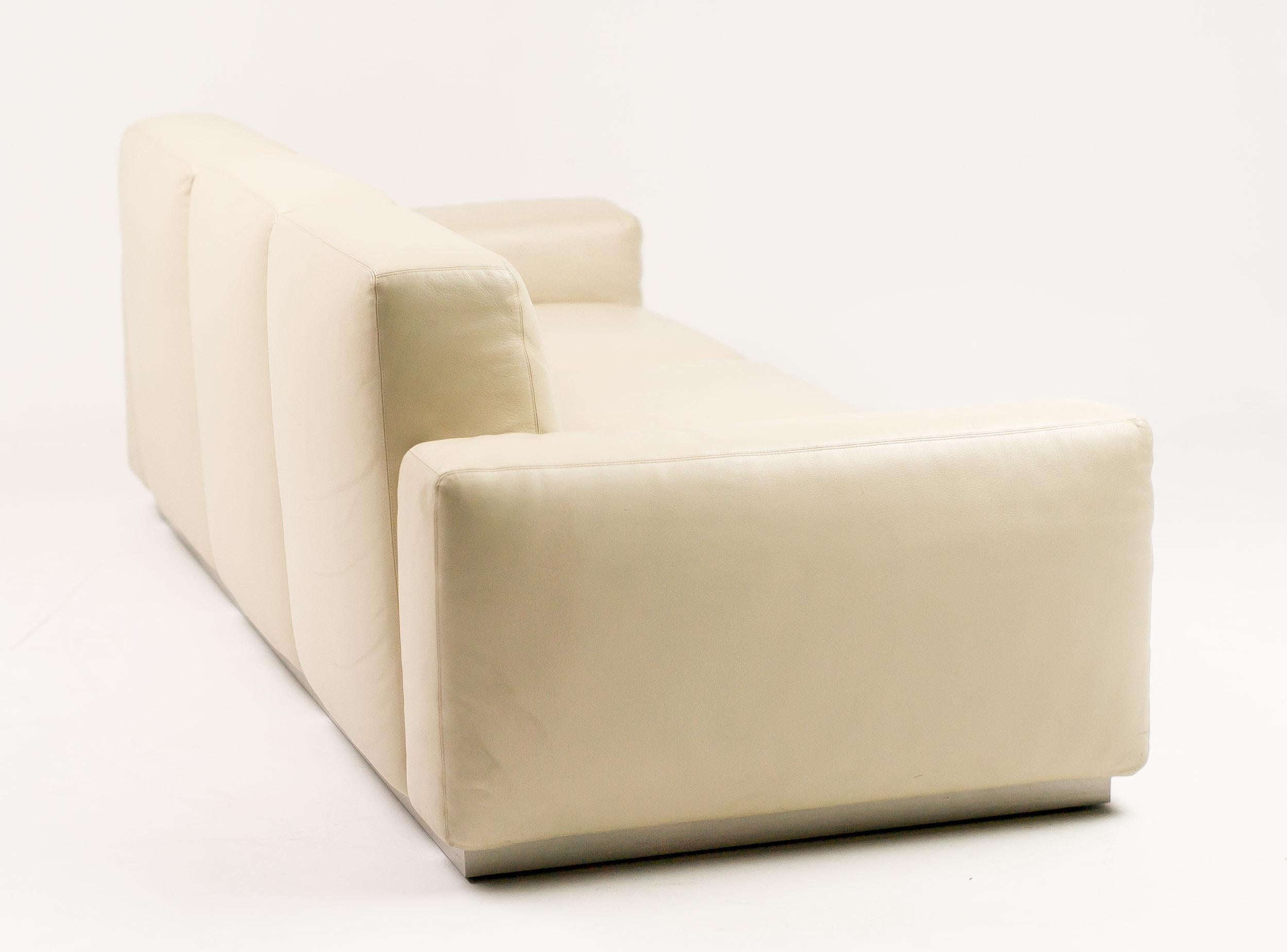 Zanotta Leather “Upndown” Sofa at 1stDibs | zanotta sofas, zanotta store