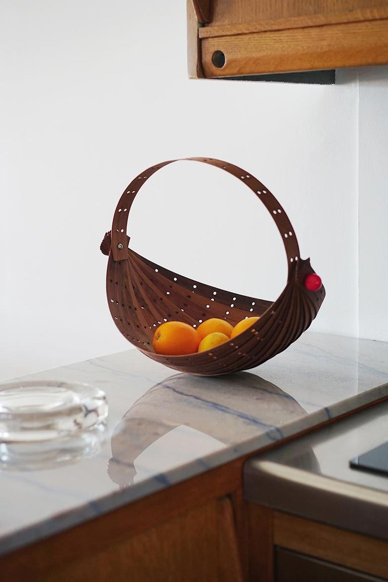 ZARU colander, walnut wood, design Rio Kobayashi, OROS Edition For Sale ...