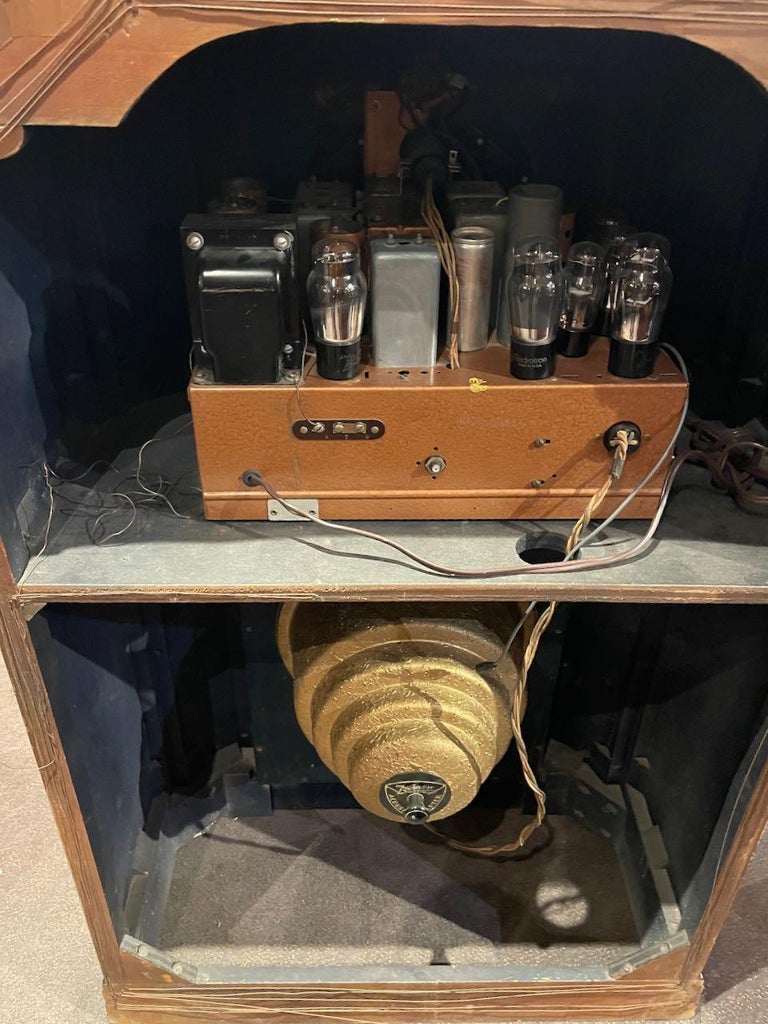 Zenith 12S2 67 Shutter Dial 12 Tube Console with Bluetooth Restored ...