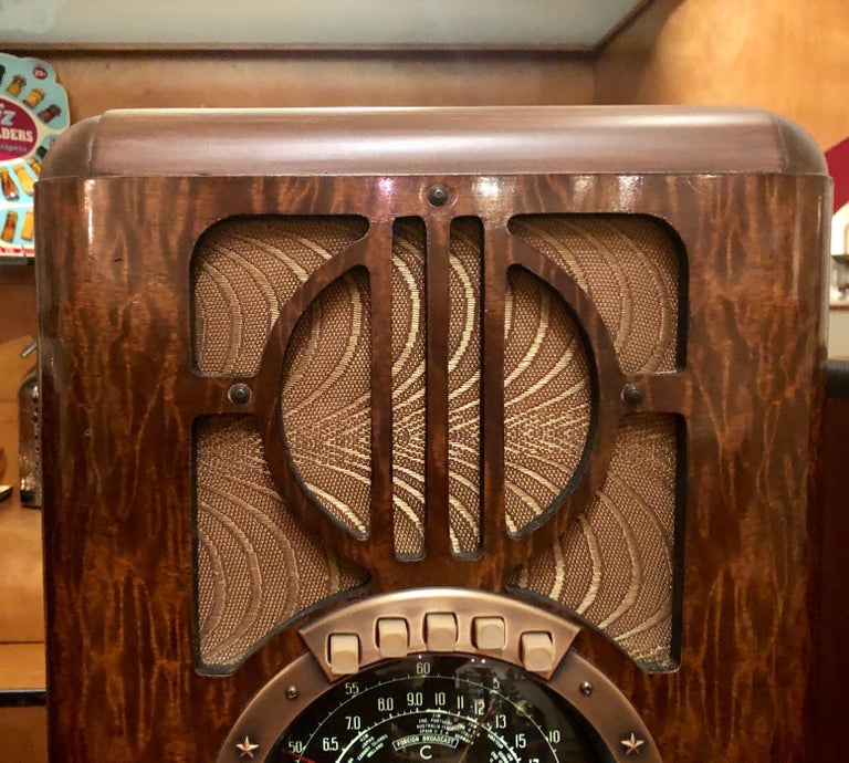 Zenith Antique '1937' 6-S-330 Tombstone Black Dial Tube Radio and ...