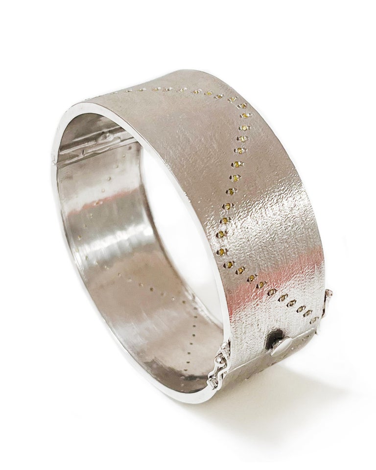 Zig Zag Silver Bangle with Pavé Yellow Diamonds For Sale at 1stDibs