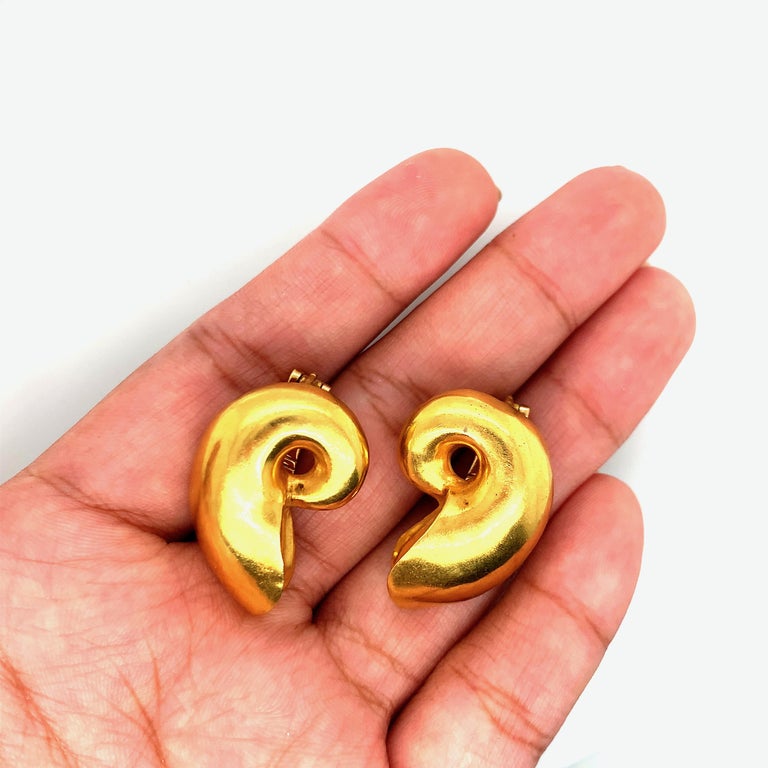 Zolotas Gold Ear Clips For Sale at 1stDibs