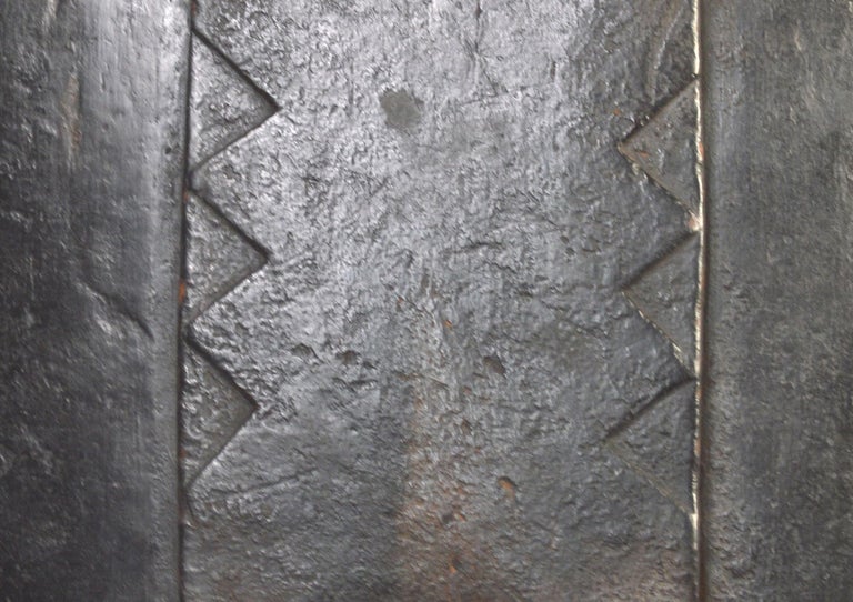 Zulu Ugqoko Platter with Zig-Zag Incised Designs For Sale at 1stDibs